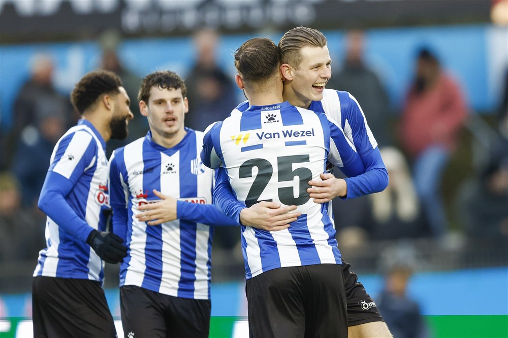 Overtuigende winst Quick Boys tegen Jong Sparta Rotterdam - K.v.v. Quick Boys